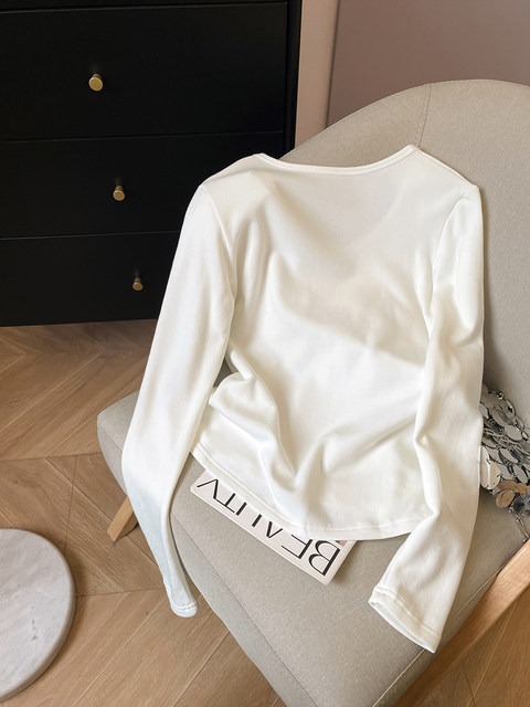 Small C home white round neck inner fur base shirt for women's spring ...