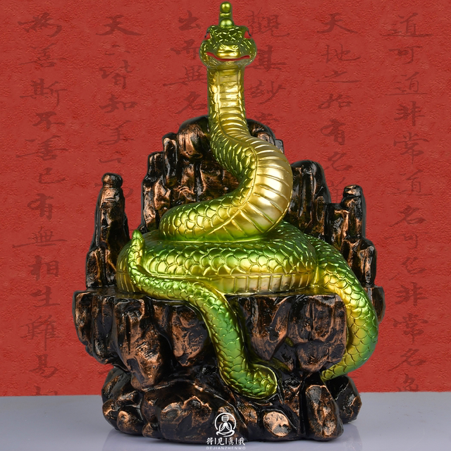 Snake real body ornaments Python family real body statues Chang family ...