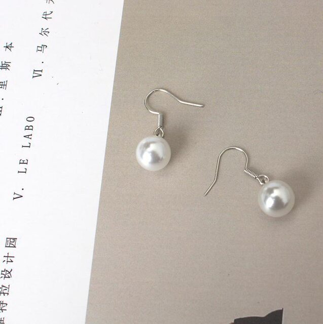 Pearl earrings Female Korean new imitation Mabei Magic White Character ...