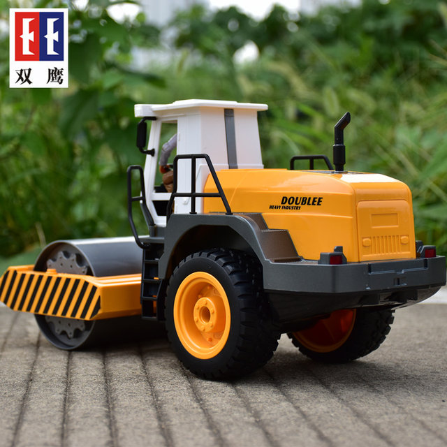 Double Eagle Large 1:20 Rechargeable Remote Control Roller Wireless ...