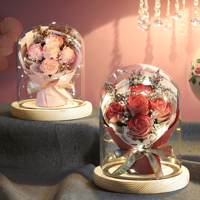 Preserved flower glass cover ornaments, birthday and graduation season ...