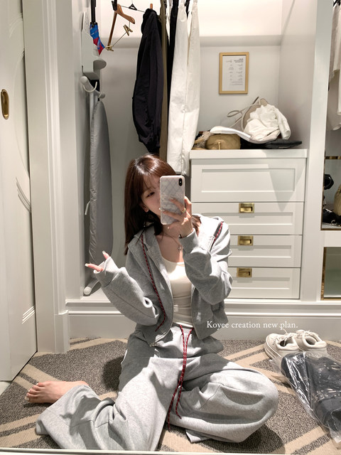 Pole gray sweater sports suit female autumn new lazy hooded short top ...