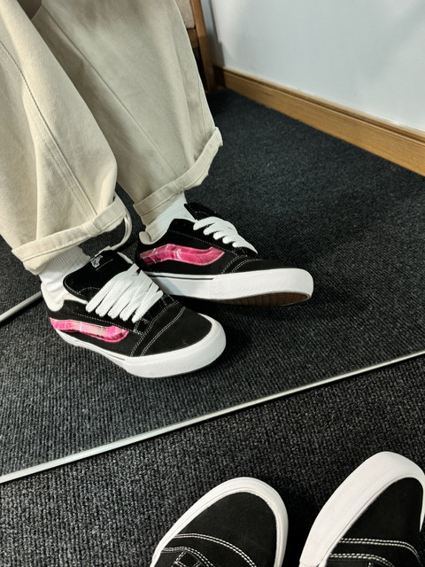 Black pink embroidered KNU SKOOL bread shoes suede splicing men and ...