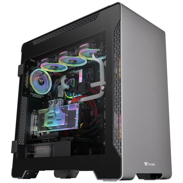 TT desktop computer water -cooled host aluminum chassis A700TG full tower power supply under the ...