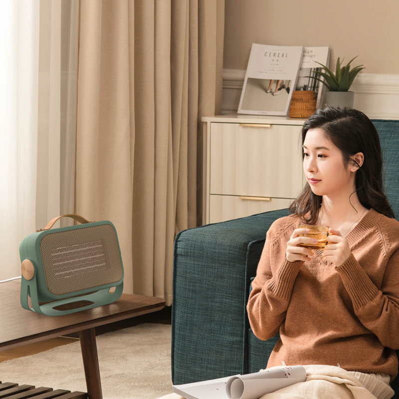 Chauffe-pieds bear heater sous la table, poêle à rôtir