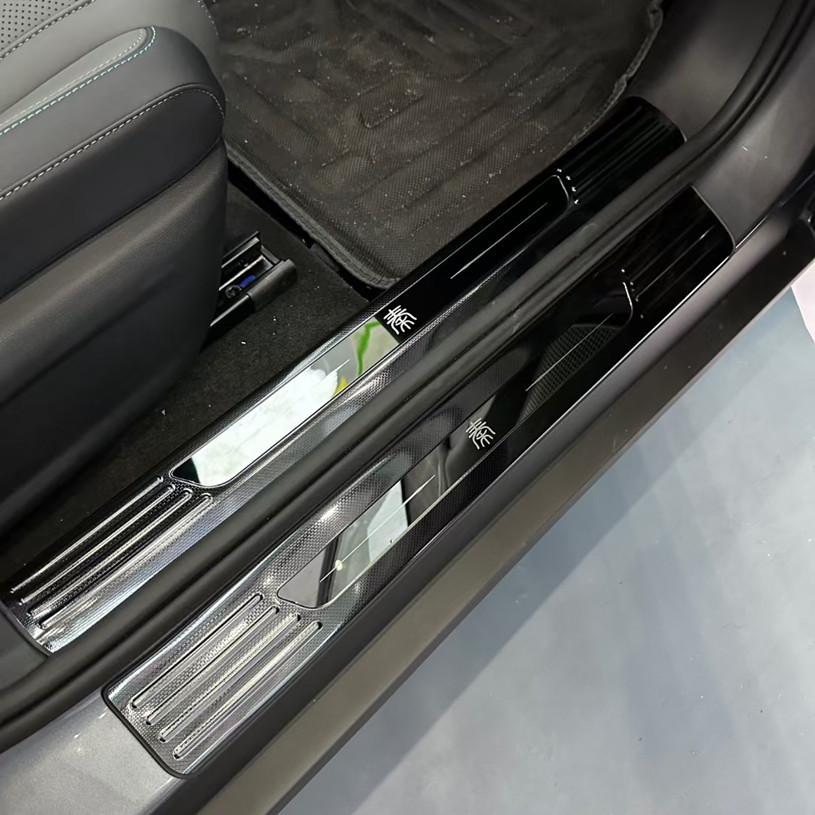 24-25 BYD Qin Ldmi threshold strip stainless steel welcome pedal modified decorative guard plate ...