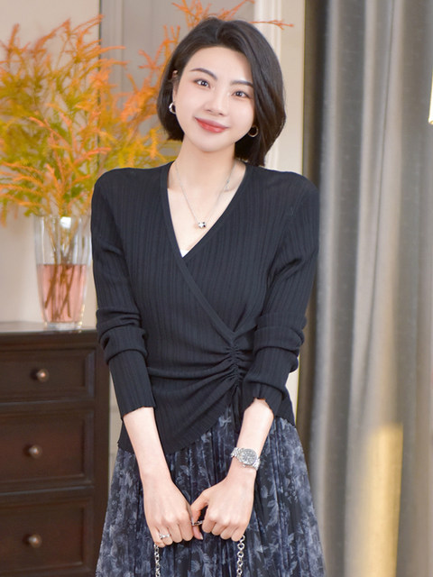 Dahong Hongke Ruidachun's new French V-neck pit strip drawstring ...