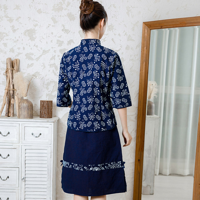 Wuzhen ethnic blue flower cloth seven-point trumpet sleeves tilt ...