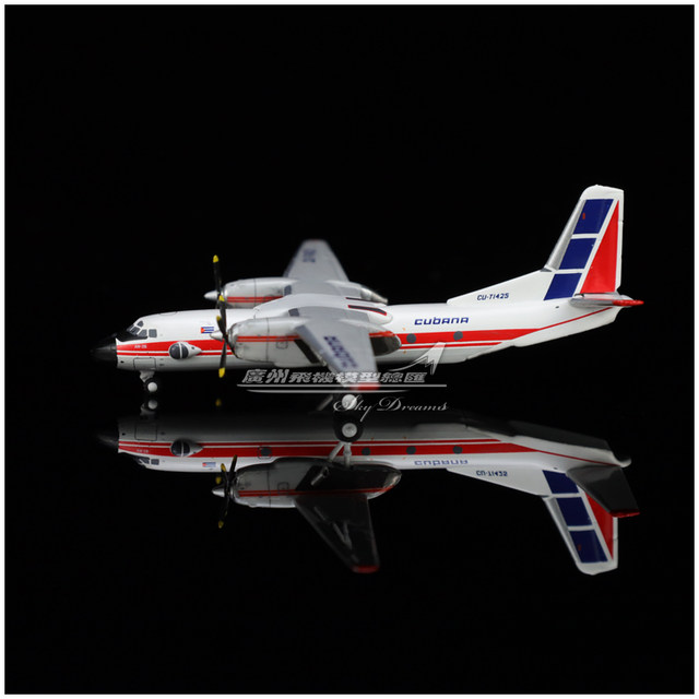 JCWINGSLH4345 Cuban pilot naAntonov Cuban pilot aviation AN-26CU-T14251:400