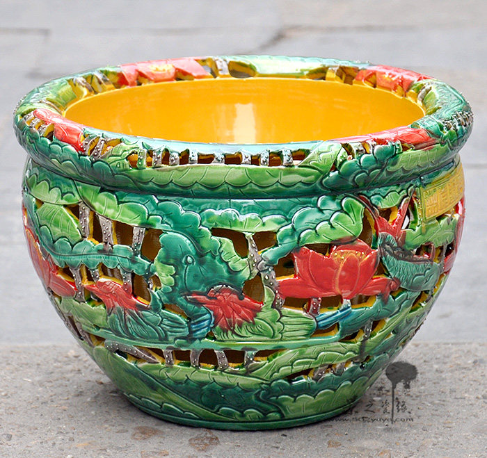 Jingdezhen ceramic hand -painted carved hollow fish tank water lotus ...