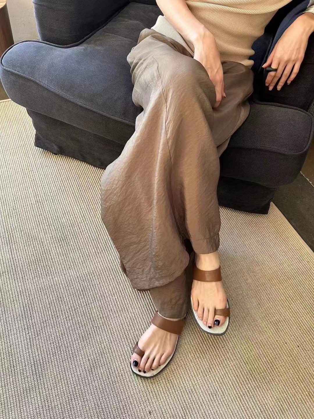 Lamode Korean fashionable toe flat sand slippers Female summer wears ...