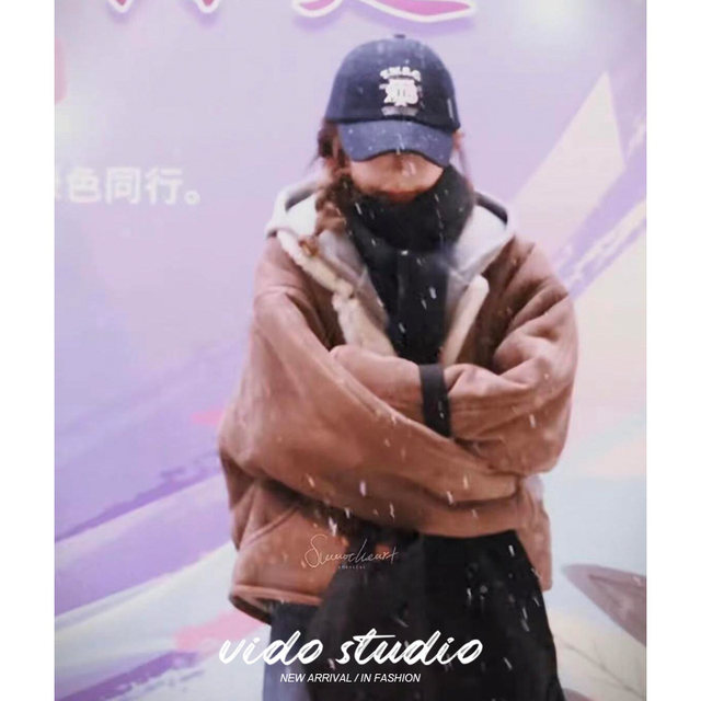 Ruan Yan Zhao Lusi, the same brown fur integrated lamb hair coat ...