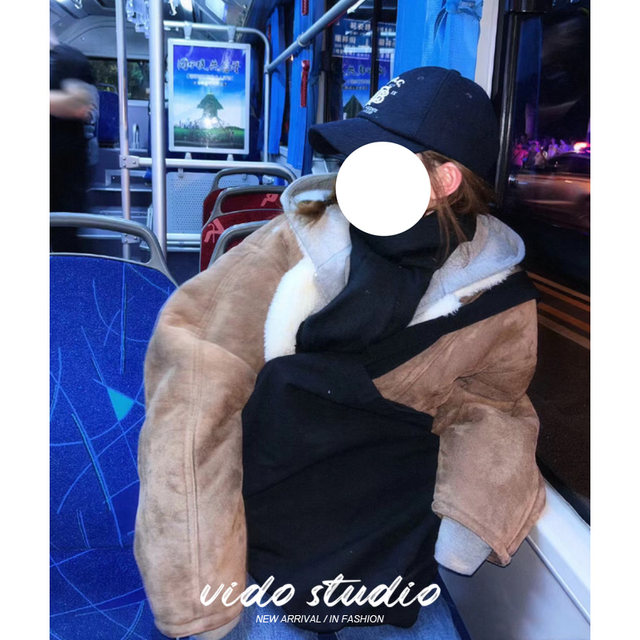 Ruan Yan Zhao Lusi, the same brown fur integrated lamb hair coat ...