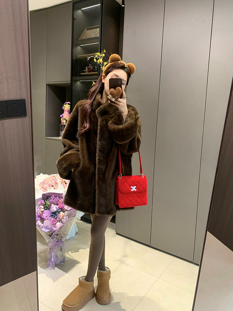 (Wu laughs) Lin Shenjian Deer looks good with cute pumpkin sleeves ...