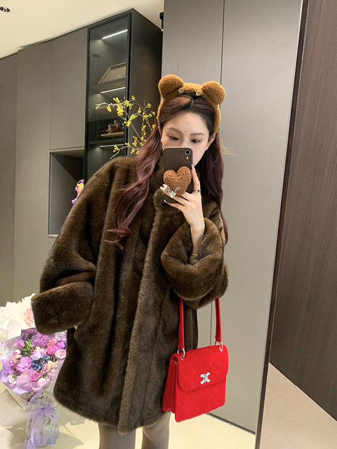 (Wu laughs) Lin Shenjian Deer looks good with cute pumpkin sleeves ...