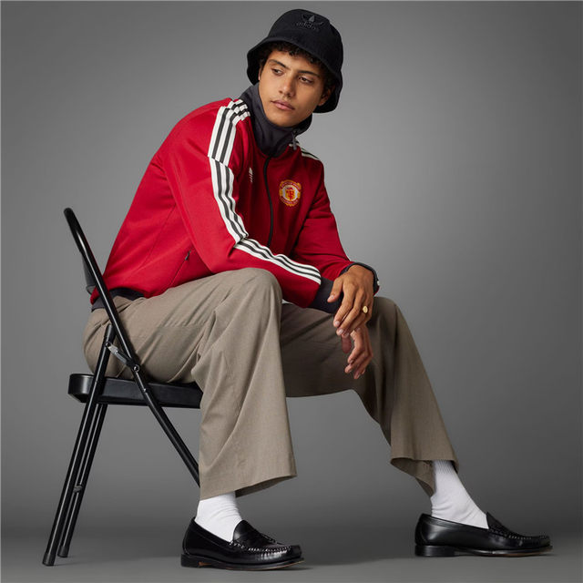 November ADIDAS Adidas Men's Manchester United Football Retro Jacket ...