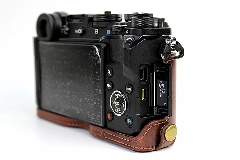 Olympus PEN EPL10/9/8/7 EM5III EM10II Camera Leather Case - Crazy Horse ...