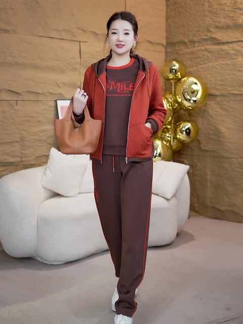 Hong Kong UG/KG Middle-aged Mom Spring Sports Set 2025 New Tops ...