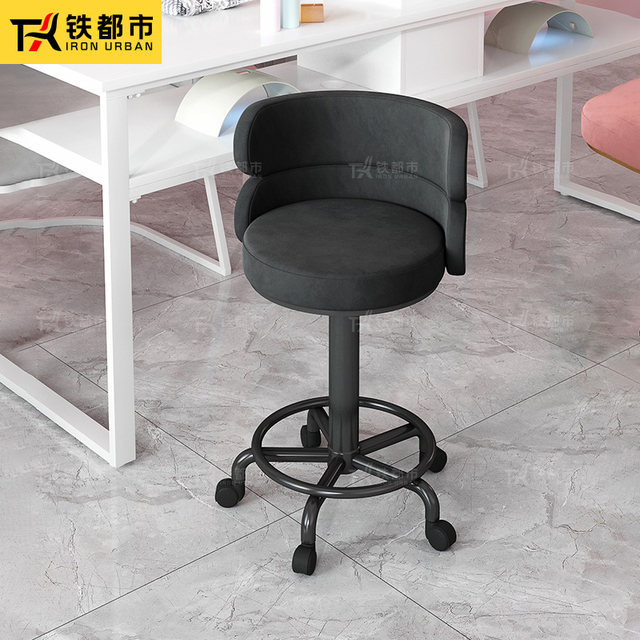 Dressing table, chair, roller skating, girls' bedroom, luxury high-end ...