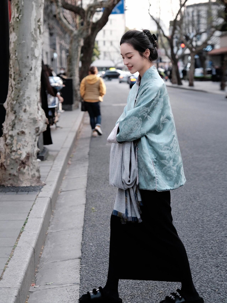 New Chinese Tang Suit Women's Chinese Style Blue Reversible Jacquard ...