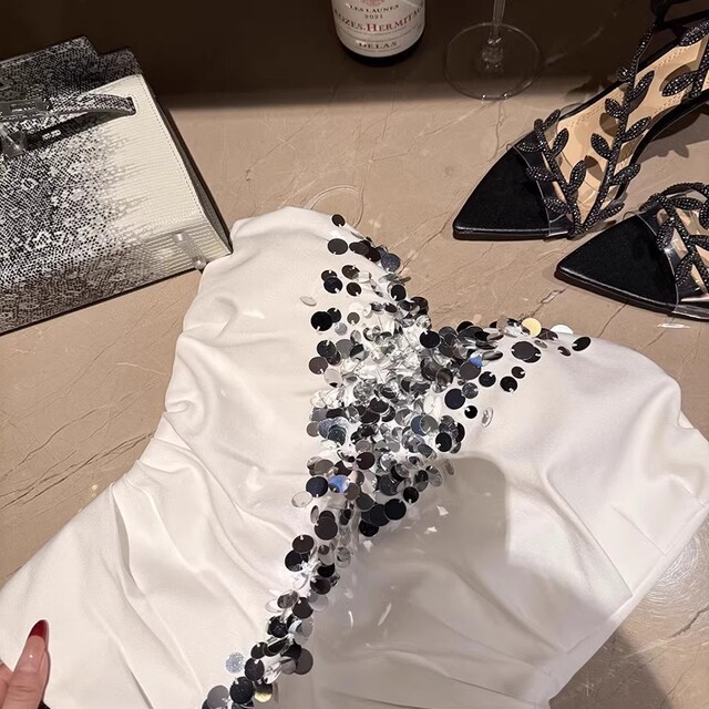Sexy pure and sexy sequin strap top for women wearing single-wear ...