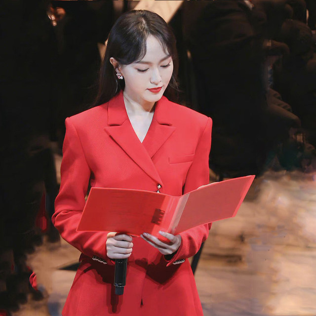 Celebration of the Goddess Fan Fan Ge's Gala of the Red suites, the ...