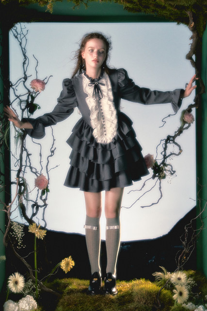 Narrator original design gray flower rhinestone, needle cooker bubble ...