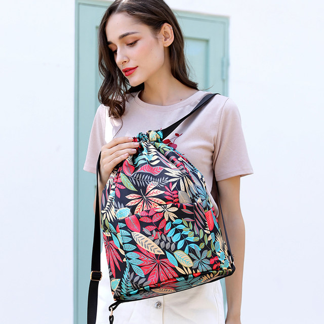 23 new drawstring drawstring mouth dry and wet separation multi-pocket ...