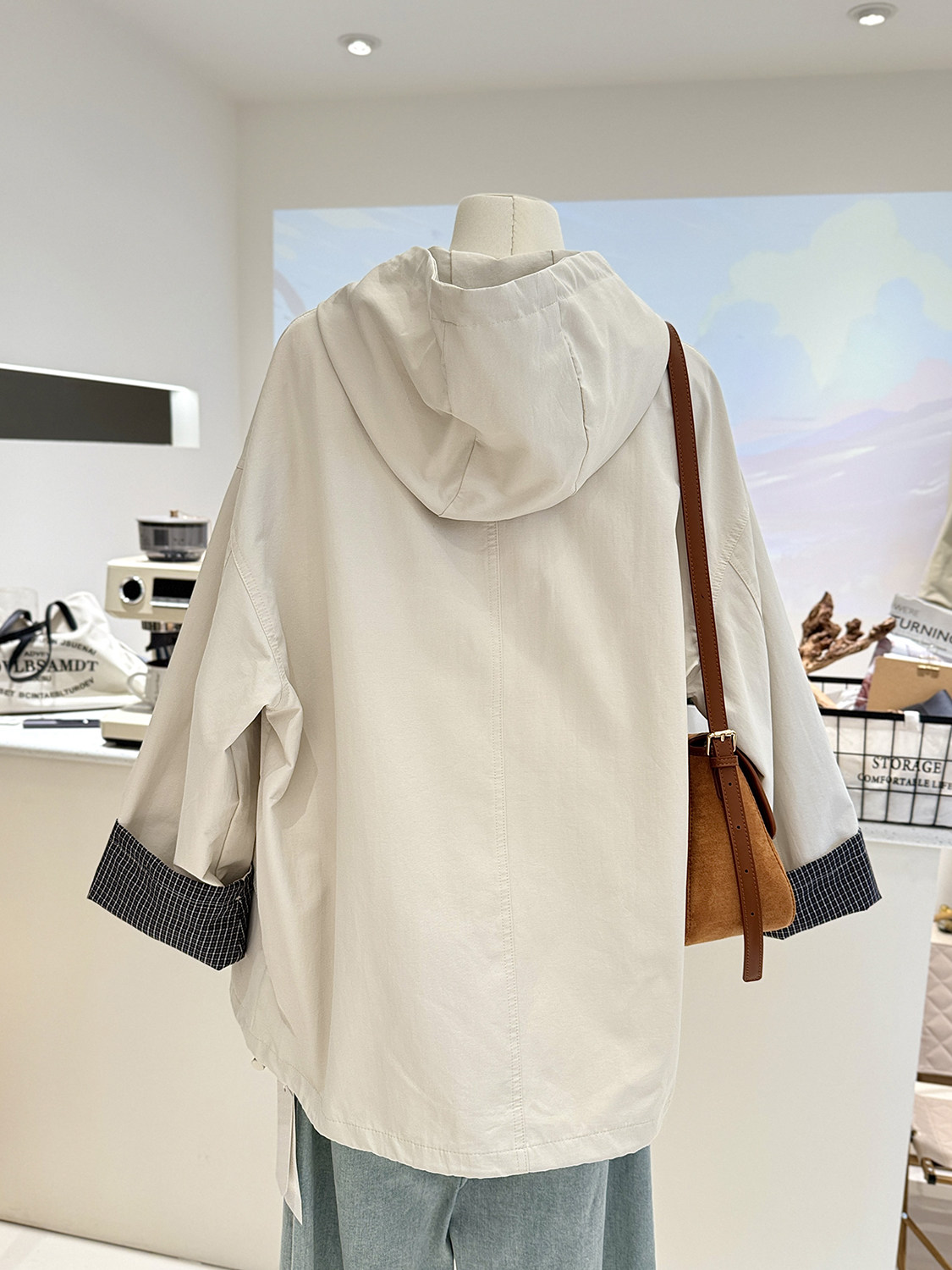 Spring and Autumn American retro high-end loose roll-sleeved splicing ...