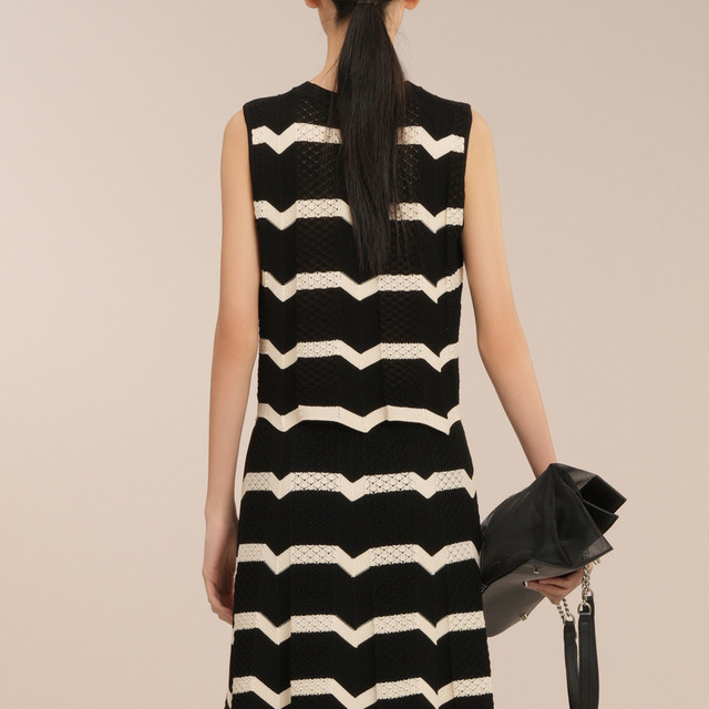 XG Xue Ge Design Black and White Striped Sweater Women's 2025 Summer ...