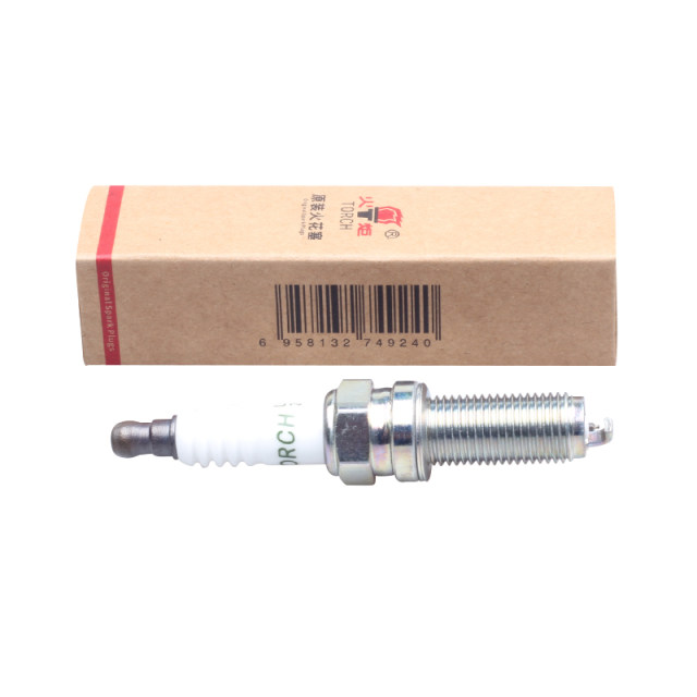 OE210 original spark plug adaptation Baojun 530/730/560 Hongguang S3 ...