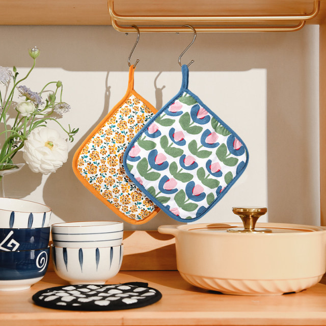 Small fresh and thickened anti-scalding mat, insulation mat, casserole ...