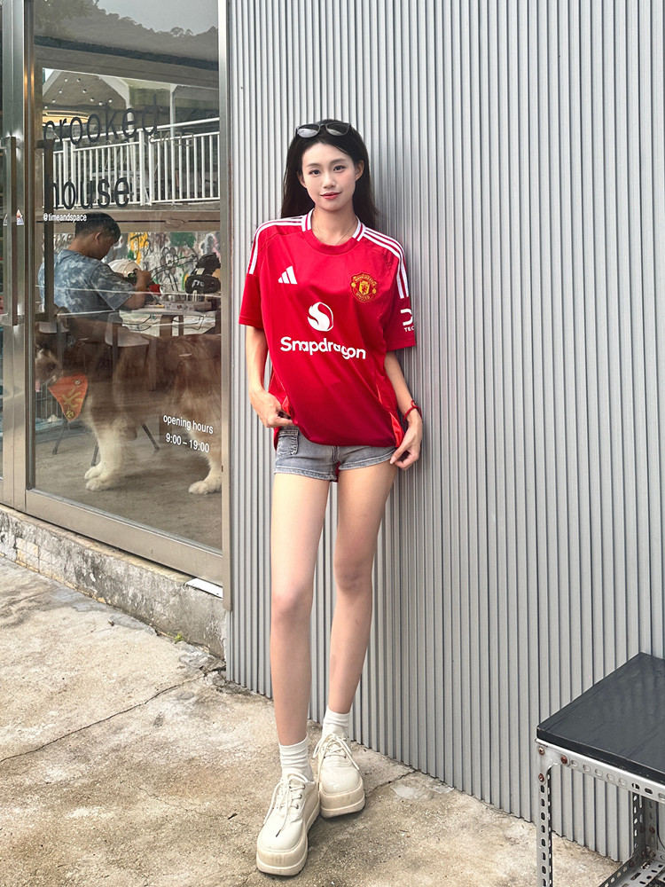 Adidas 24-25 season men's and women's Manchester United home fans ...