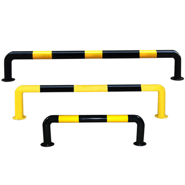 U -shaped steel pipe guardrail blocking car column -column M -type ...